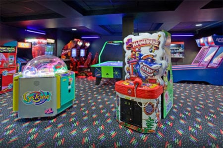 Arcade & Game Room - Holiday Inn Express Hotel Brainerd MN